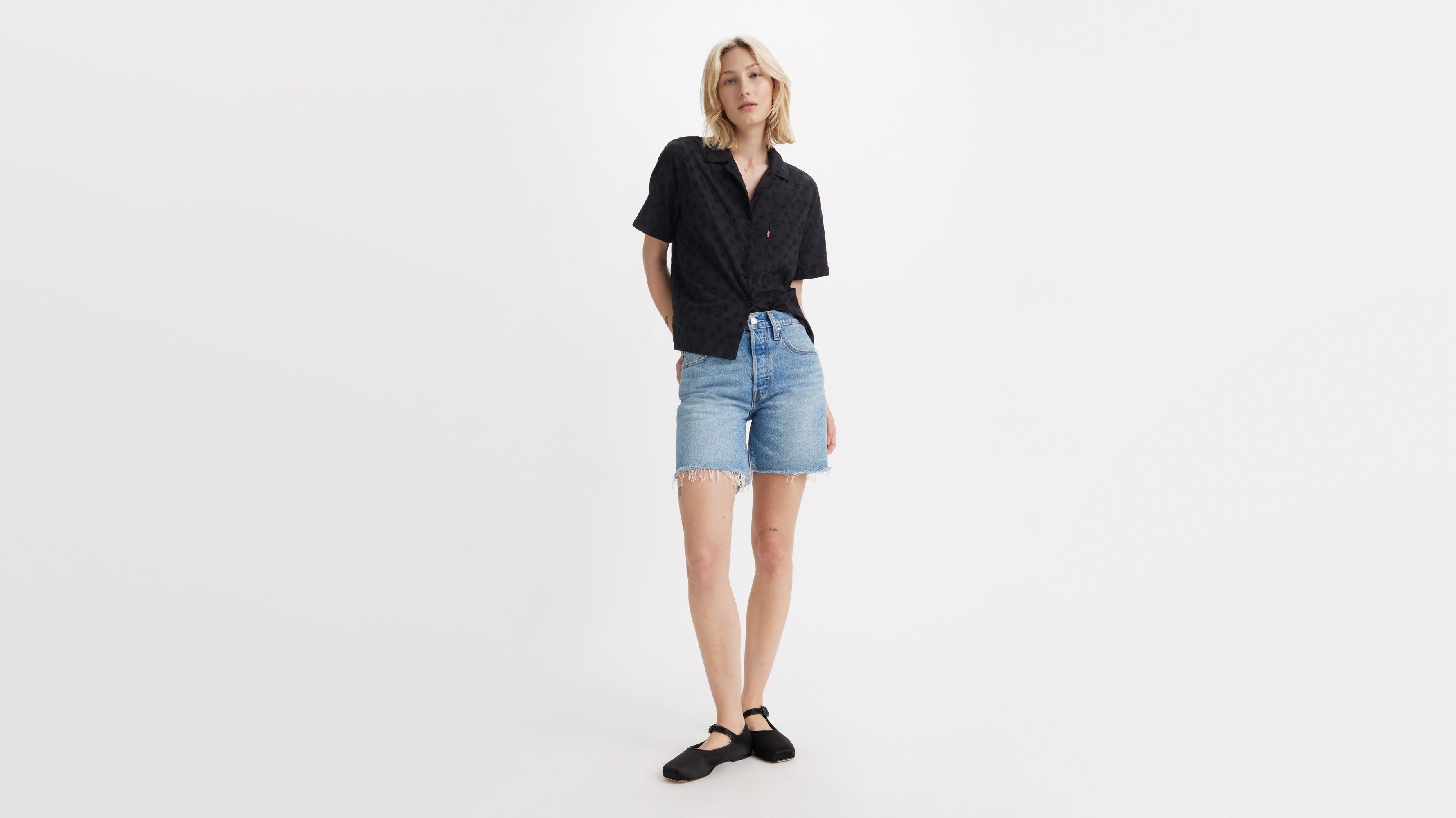 Levi's® Women's 501® Mid-Thigh Shorts - Fun Flare Lightweight | Levi's TH
