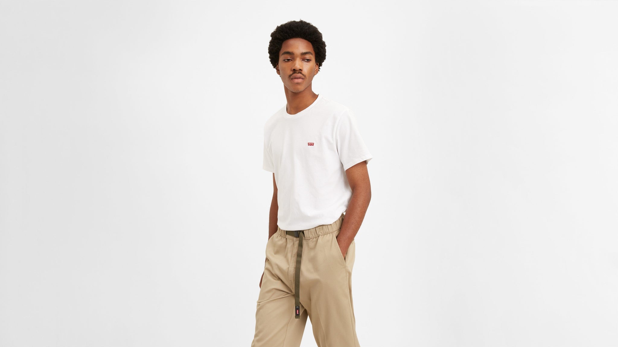 Levi's® Men's Original Housemark T-Shirt - White | Levi's TH