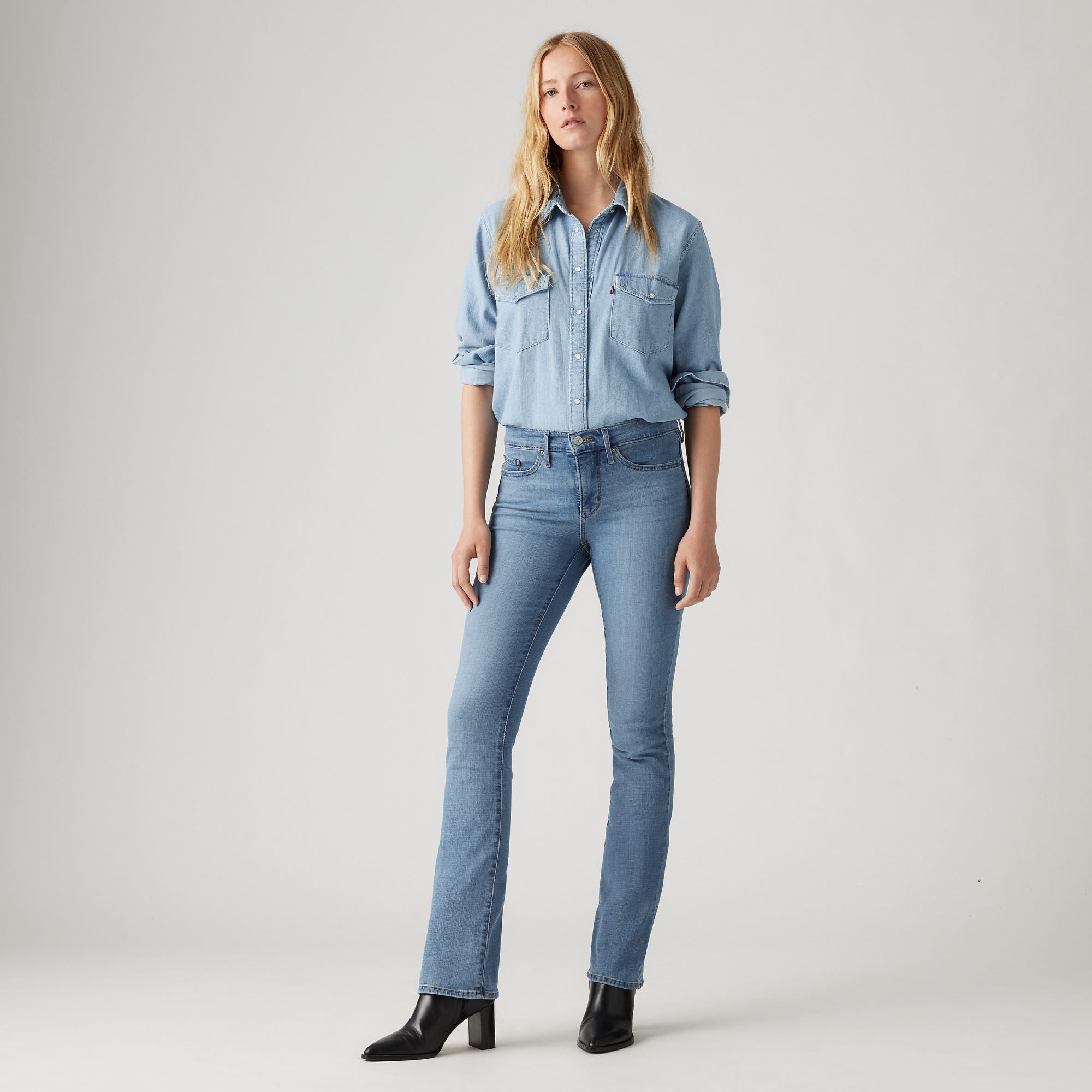 Levi’s® Women's 315 Shaping Bootcut Jeans - Lapis Air | Levi's TH